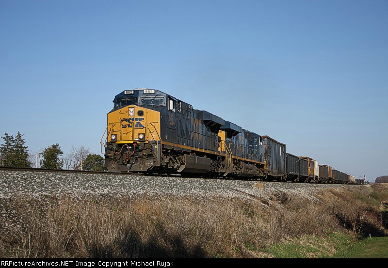 CSX 882